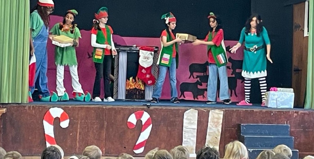Talented Year 10 Girls perform Christmas Plays for Local Schools