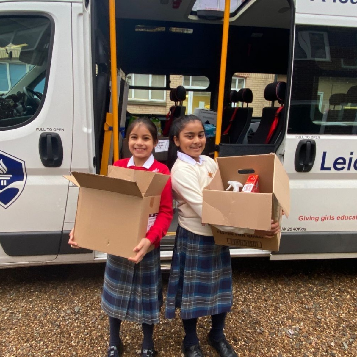Pupils and Parents Contribute to The Oadby Trinity Food Bank Appeal